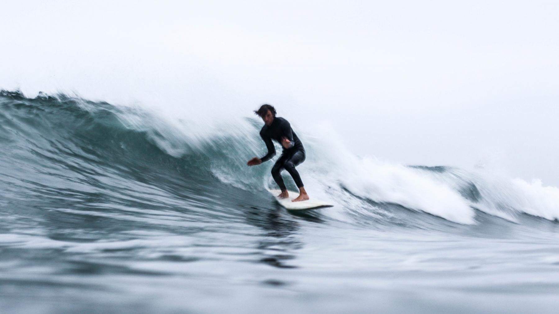 How to read a surf forecast to get the best surfing experience - Windy.app