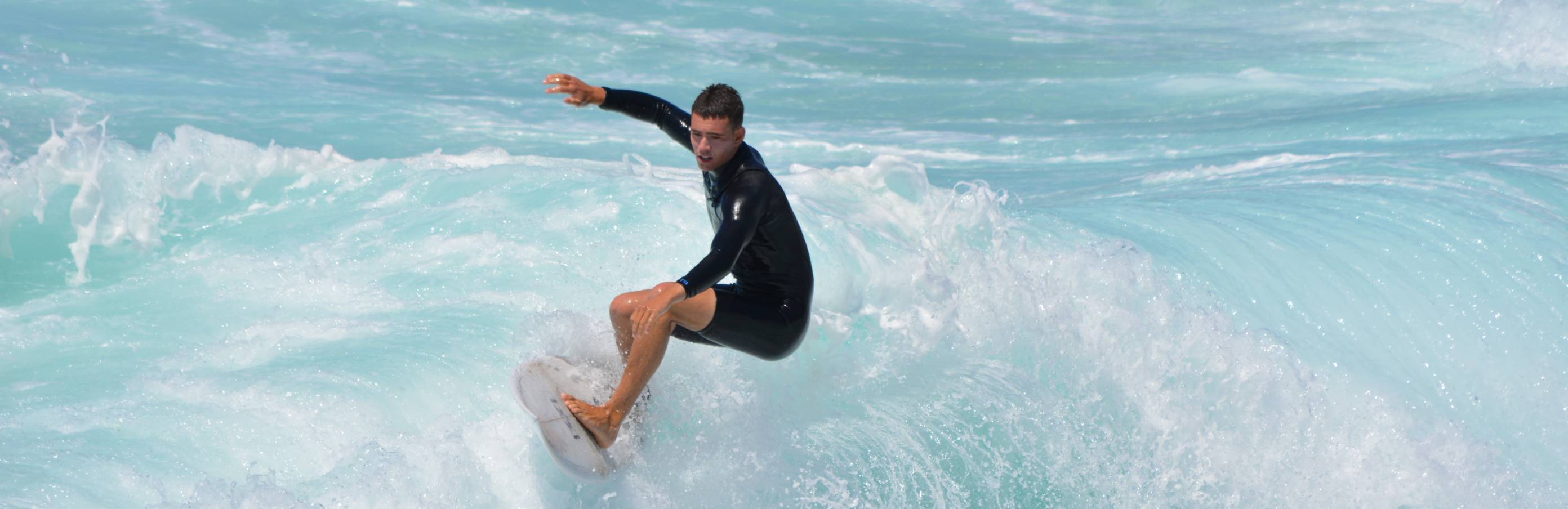 The Physics of Surfing - Windy.app